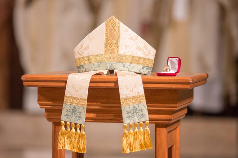 Colors Worn By Cardinals and Bishops | Simply Catholic