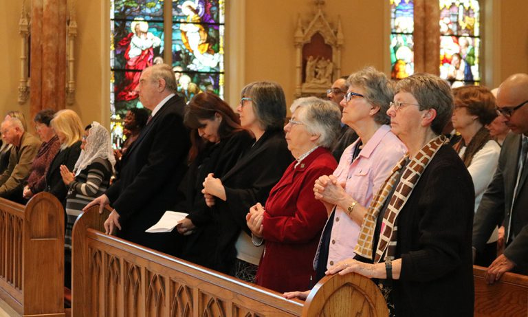 When Should We Bow At Mass? | Simply Catholic
